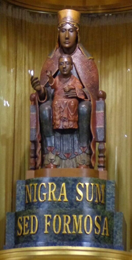 La Madonna Nera di Tindari e il suo santuario: una storia di fede ...